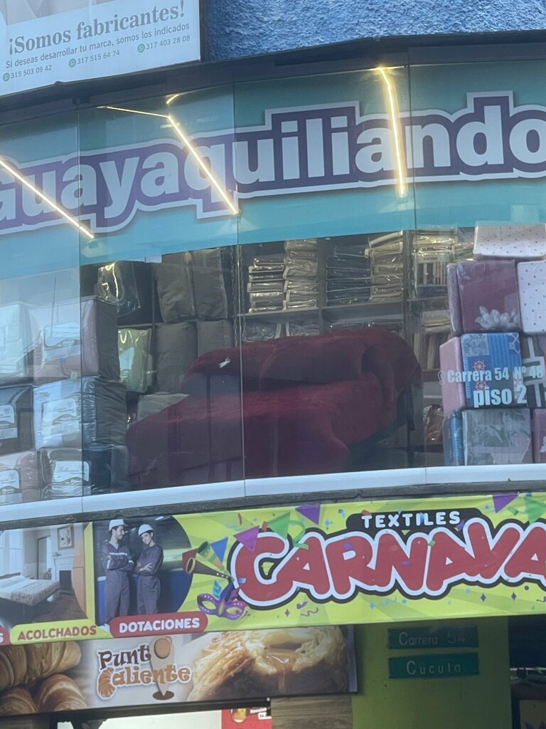 Alışveriş merkezleri Guayaquil Liando Bodegas, Medellin, foto