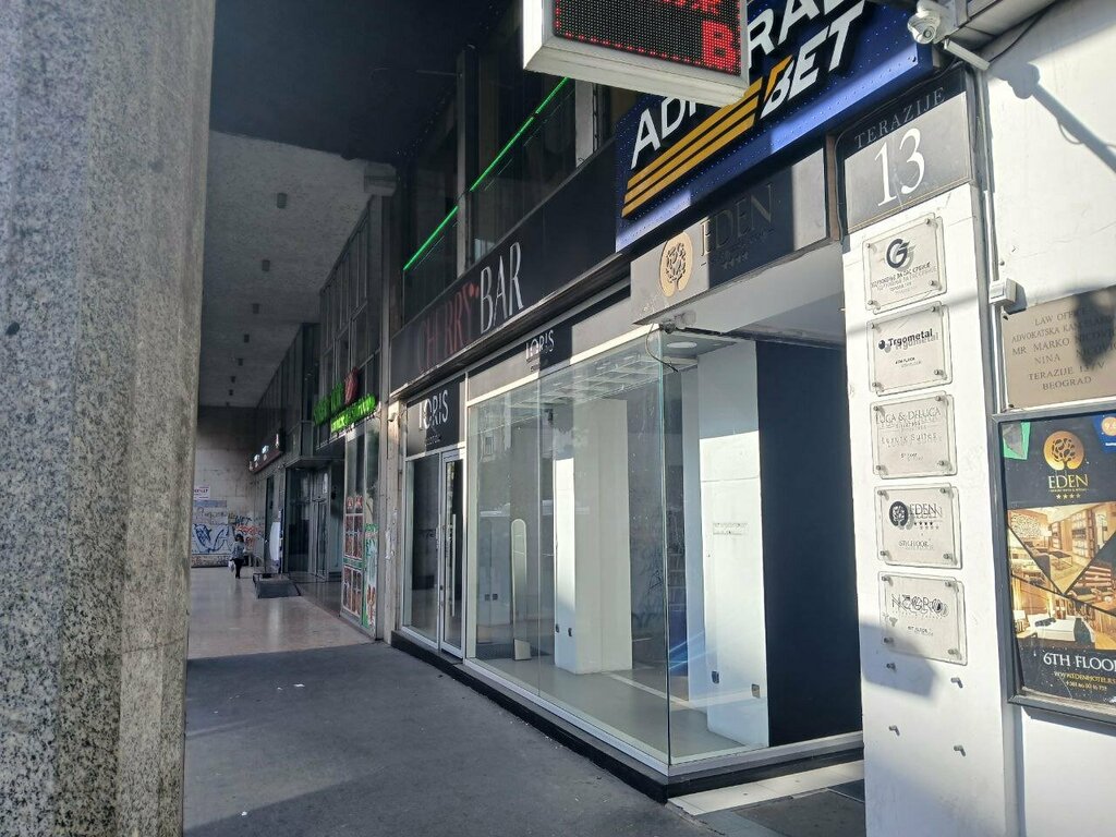 Bar XL Bar, Belgrad, foto