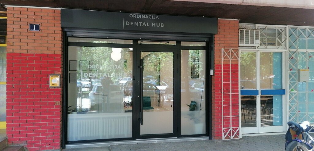 Özel ağız ve diş sağlığı klinikleri ve muayenehaneleri Dental Hub, Novi Sad, foto