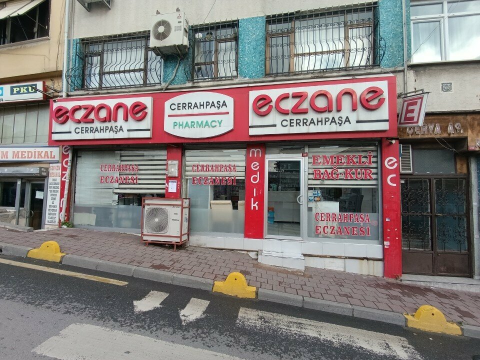 Eczaneler Cerrahpaşa Eczanesi, İstanbul, foto