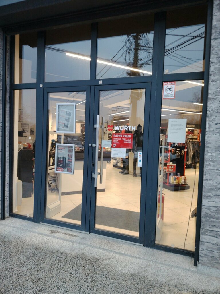 Denim giyim Wurth Pick&Go, Belgrad, foto