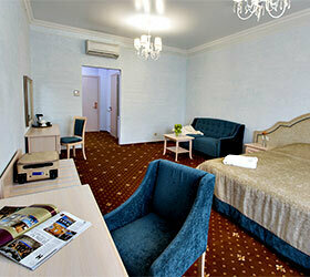 Akvamarin (Profsoyuzov Street No:53/2), otel  Surgut'tan