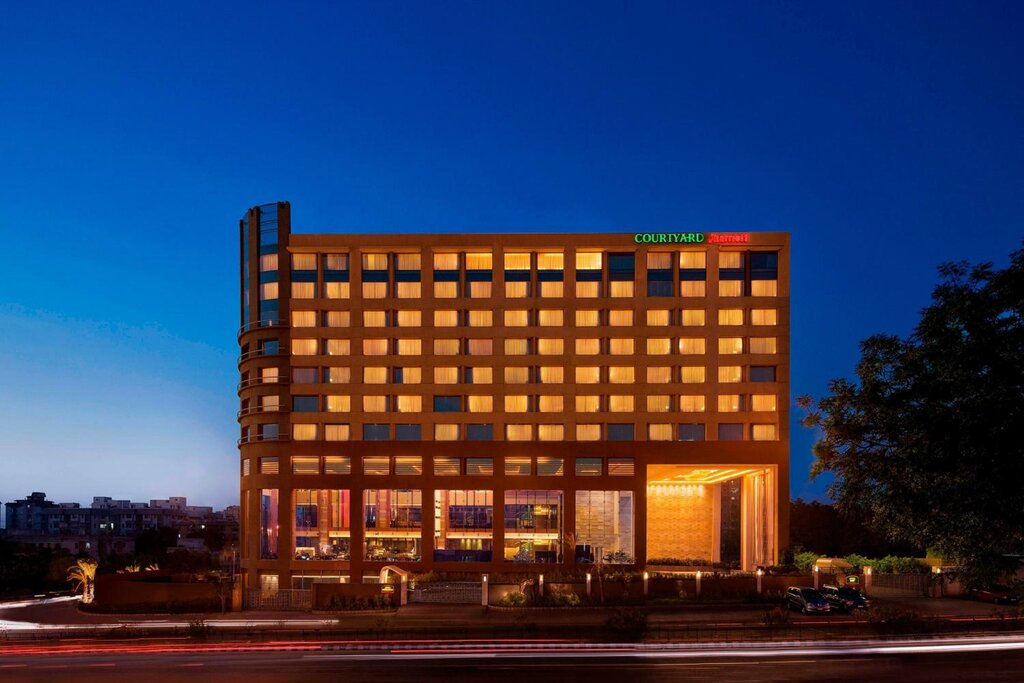 Otel Courtyard by Marriott Ahmedabad, Ahmadabad, foto