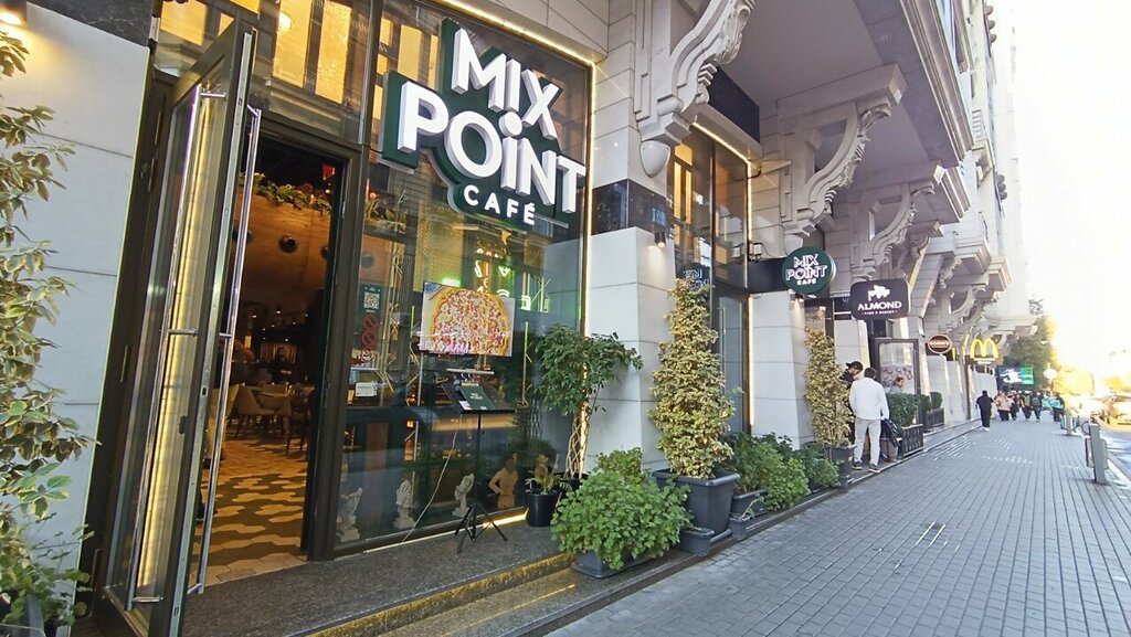 Kafe Mix Point Cafe, Bakü, foto