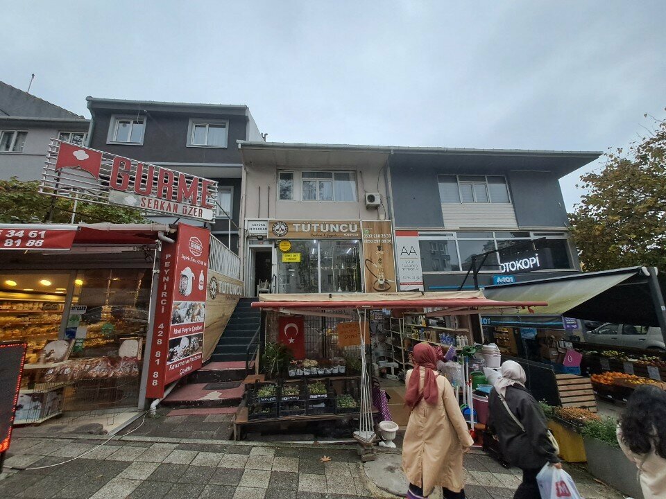 Tütün, sigara mağazaları Koşuyolu tütüncüsü, İstanbul, foto