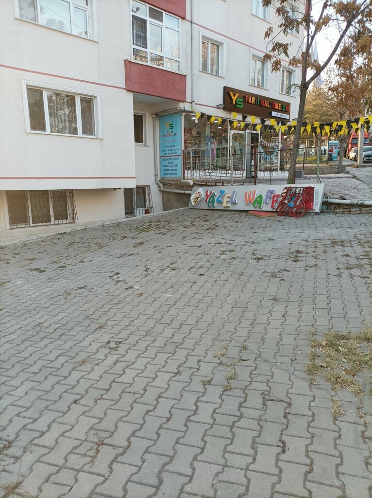 Kutlama ürünleri Ys, Ankara, foto