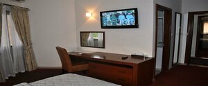 Le Best Hotel (Centre, Mfoundi, Yaounde 5e, Rue Antoine Essomba Mani), otel  Yaunde'den