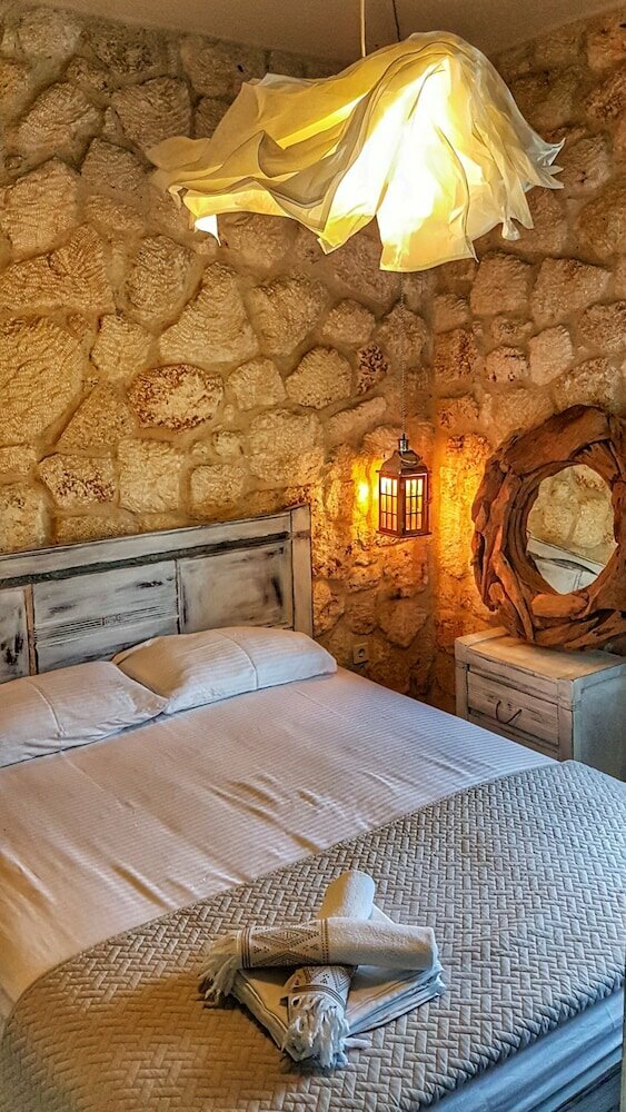 Otel Oikia I, Dünya, foto