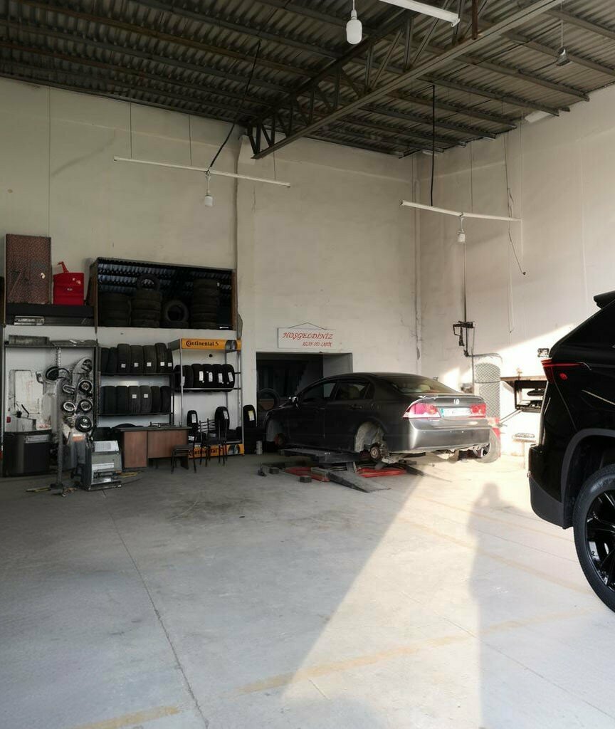 Otomobil yedek parçaları Tosya Aslan Oto Lastik yol yardım Tosya, Tosya, foto