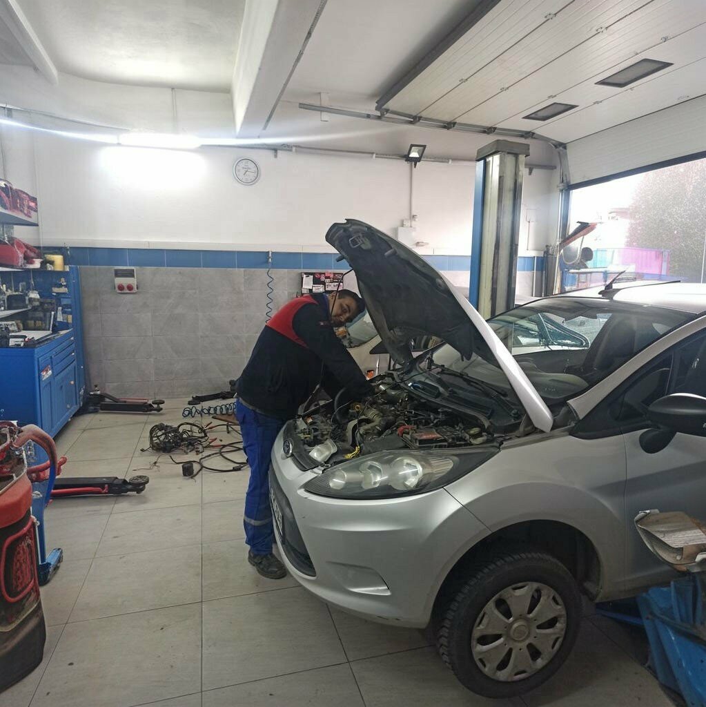 Otomobil servisi Ford Class Özel Servis, Ankara, foto