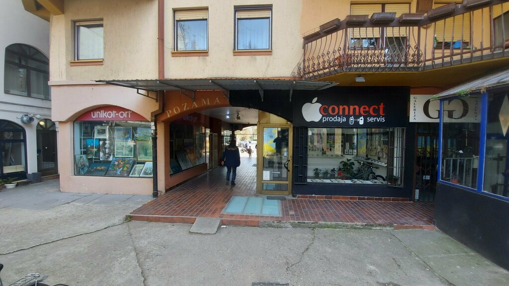 Cep telefonu aksesuarları Connect, Novi Sad, foto