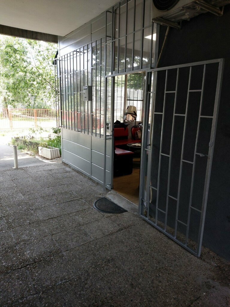 Kuaförler Lena, Belgrad, foto