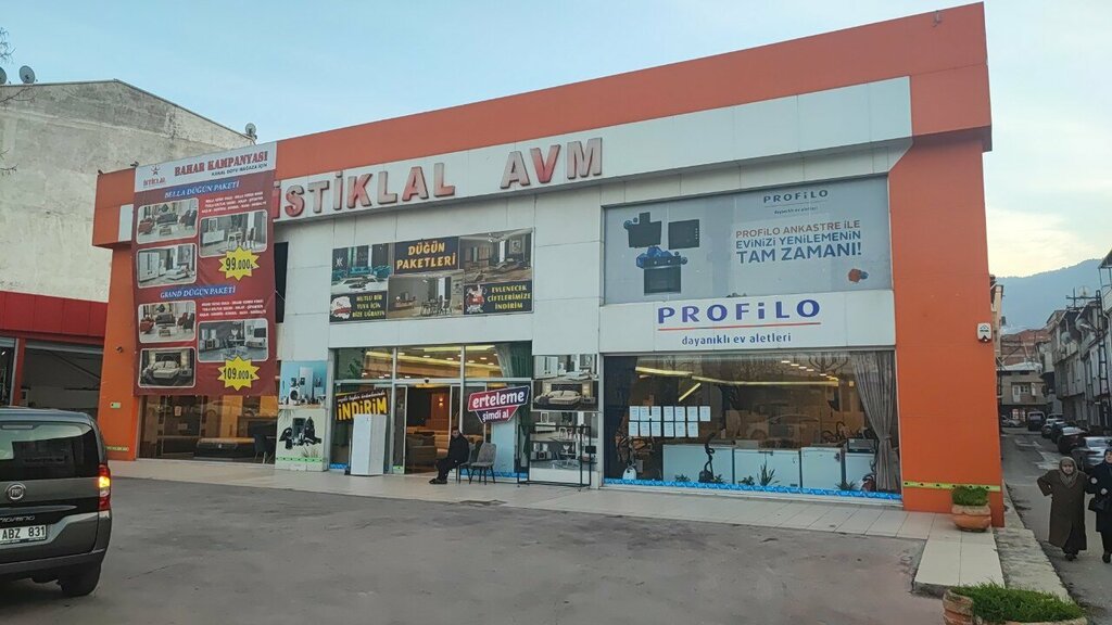 Alışveriş merkezleri İstiklal Avm, Bursa, foto