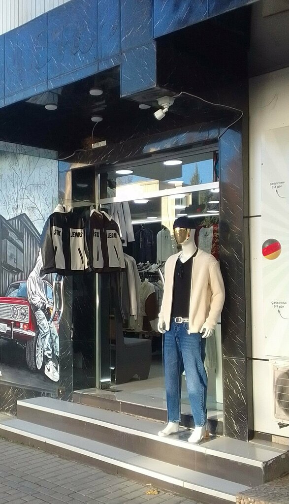 Çocuk giyim mağazaları Kosmos kişi geyimləri, Mingeçevir, foto