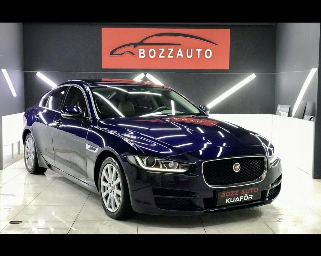 Oto temizleyicisi Bozz Auto Kuaför, İstanbul, foto