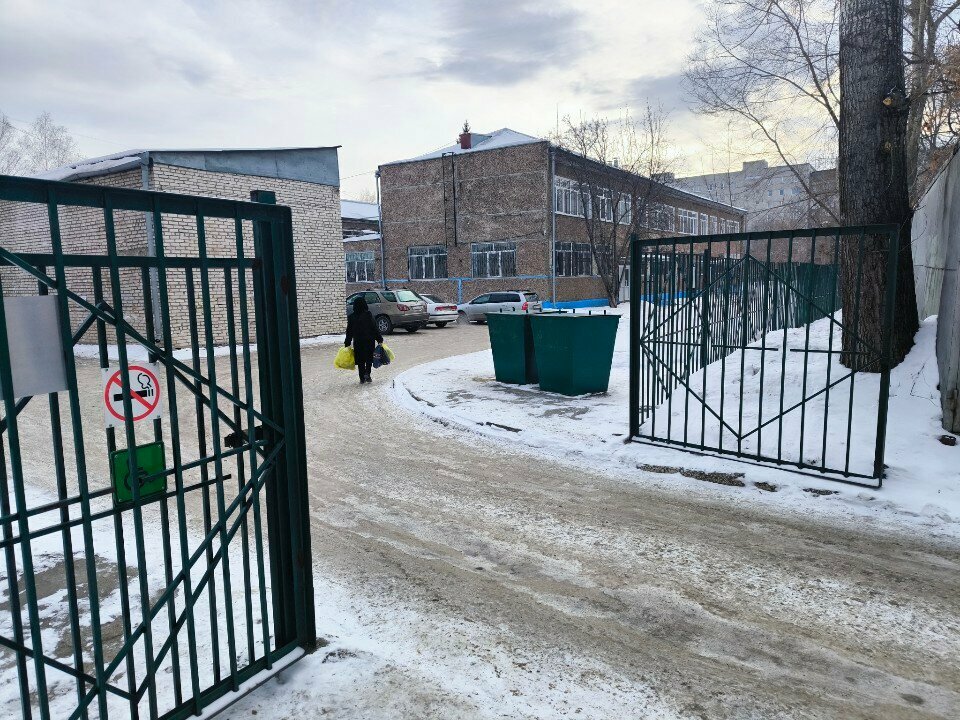 Yatılı okul Kgbou Barnaulskaya obshcheobrazovatelnaya shkola-internat № 3, Barnaul, foto