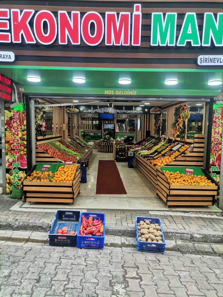 Manavlar Ekonomi Manav, İstanbul, foto