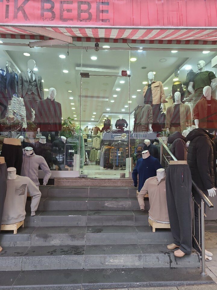 Giyim mağazası Rabi Giyim, İstanbul, foto