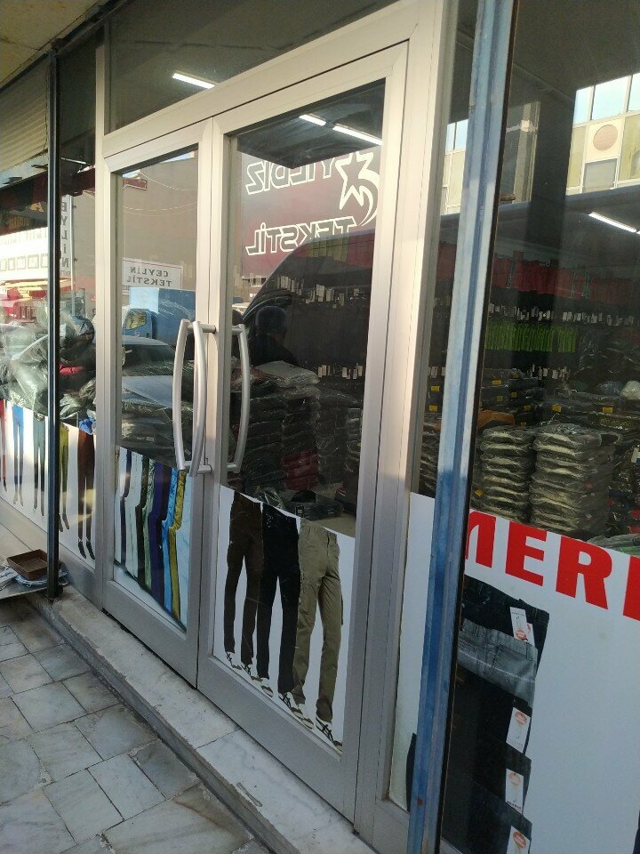 Giyim mağazası Merdan Pantolon, Konya, foto