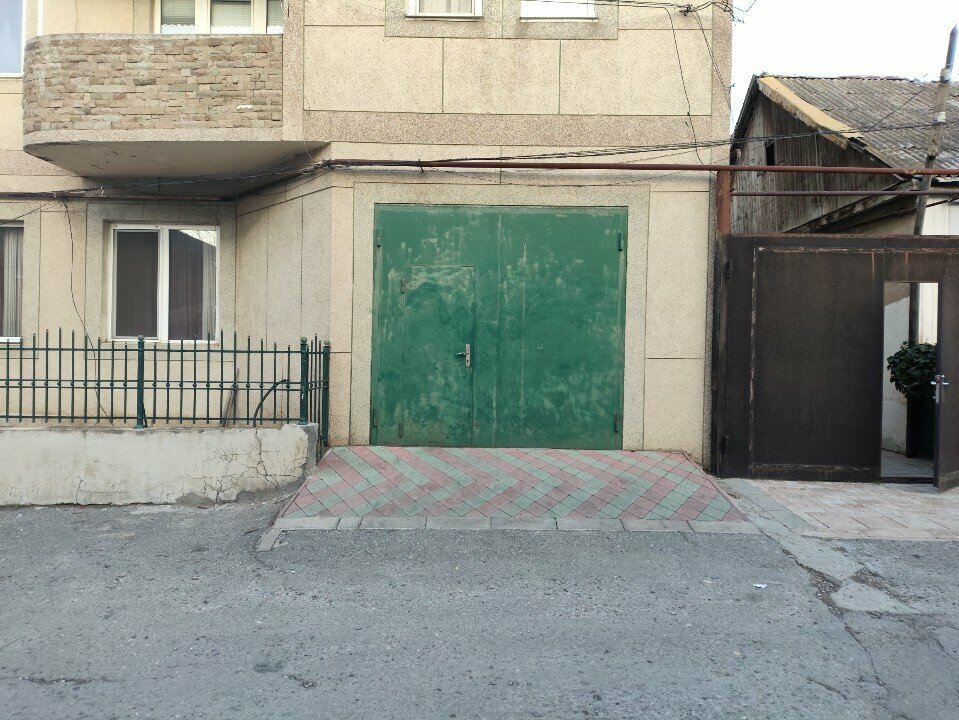 Otomobil yedek parçaları Avtoelektronika, Makhachkala, foto