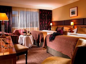 Castlecourt Hotel (Connacht, Castlebar Road), otel