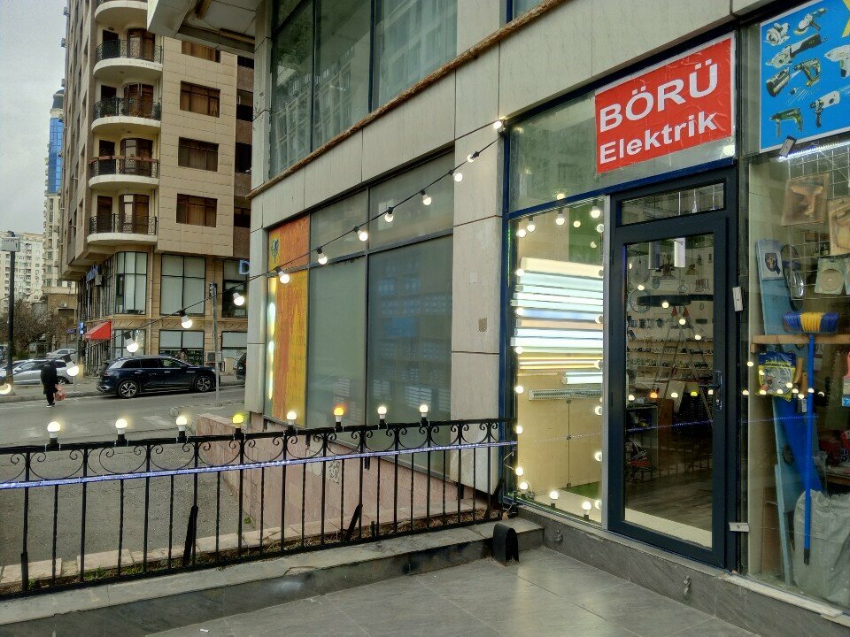 Elektrik ve elektrikli ürün mağazası Boru elektrik, Bakü, foto
