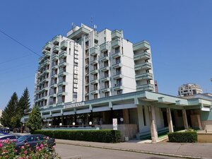 Sarmis Hotel (Hunedoara, Deva), otel  Deva'dan