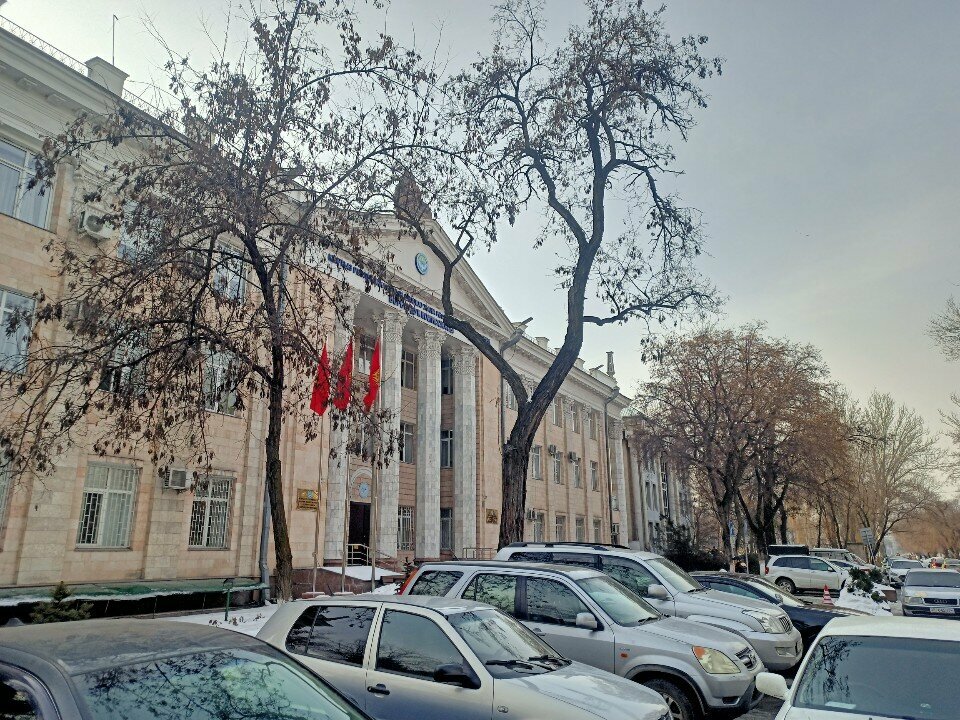 Devlet kurumları ve bakanlıklar Центральная комиссия по выборам и проведению референдумов Кыргызской Республики, Bişkek, foto