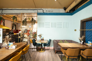 Pasta bar (Krasnoarmeyskaya ulitsa No:102), kafe  Kızıl'dan
