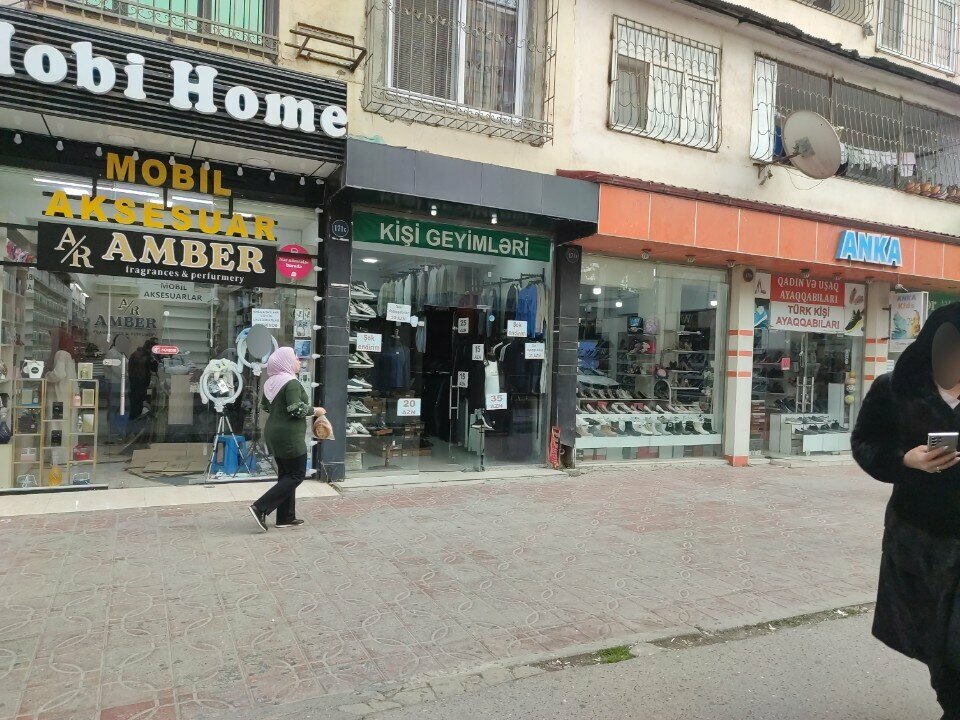Giyim mağazası Nh Kişi Geyimləri, Bakü, foto