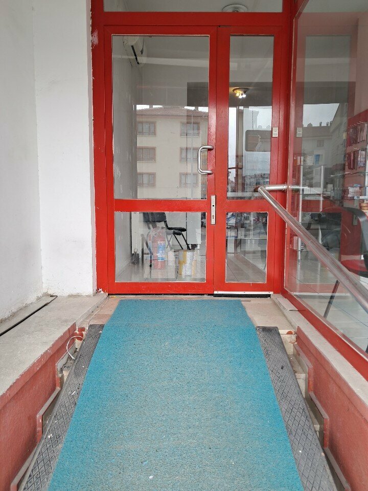 Eczaneler Demiroğlu Eczane, Ankara, foto
