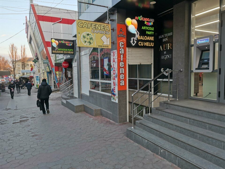 ATM'ler Victoriabank, Kişinev, foto