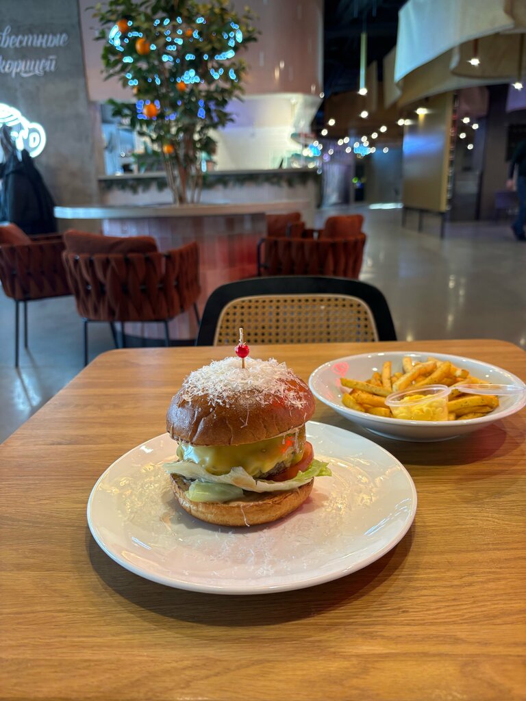 Restoran FAT burgers, Moskova, foto