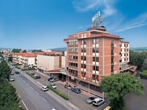 Hotel Minerva (Via Fiorentina No:6, Arezzo), otel  Arezzo'dan