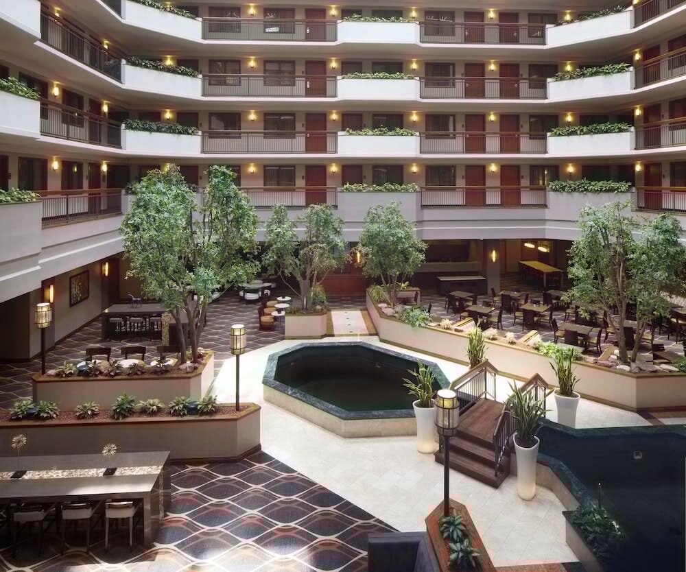 Otel Embassy Suites by Hilton Dallas Near the Galleria, Dallas, foto