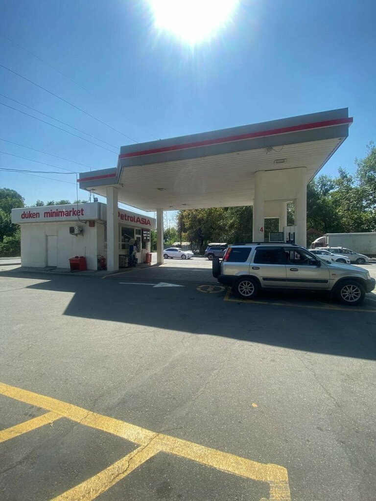 Benzin istasyonu Petrol Asia, Almatı, foto