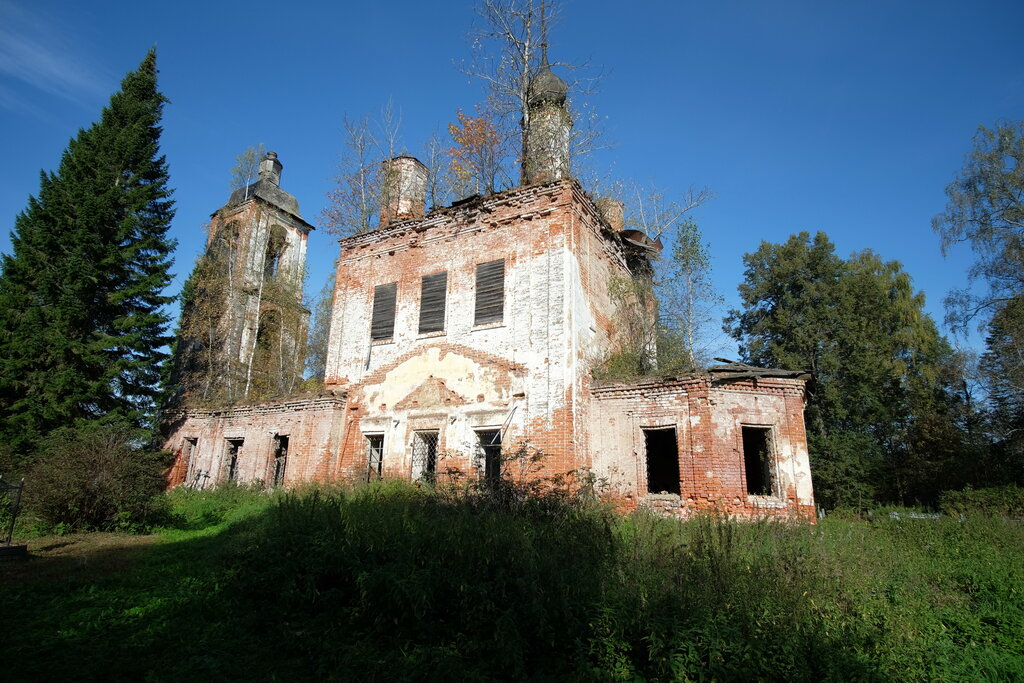 Ortodoks kiliseleri Церковь Успения Пресвятой Богородицы, Yaroslavskaya oblastı, foto