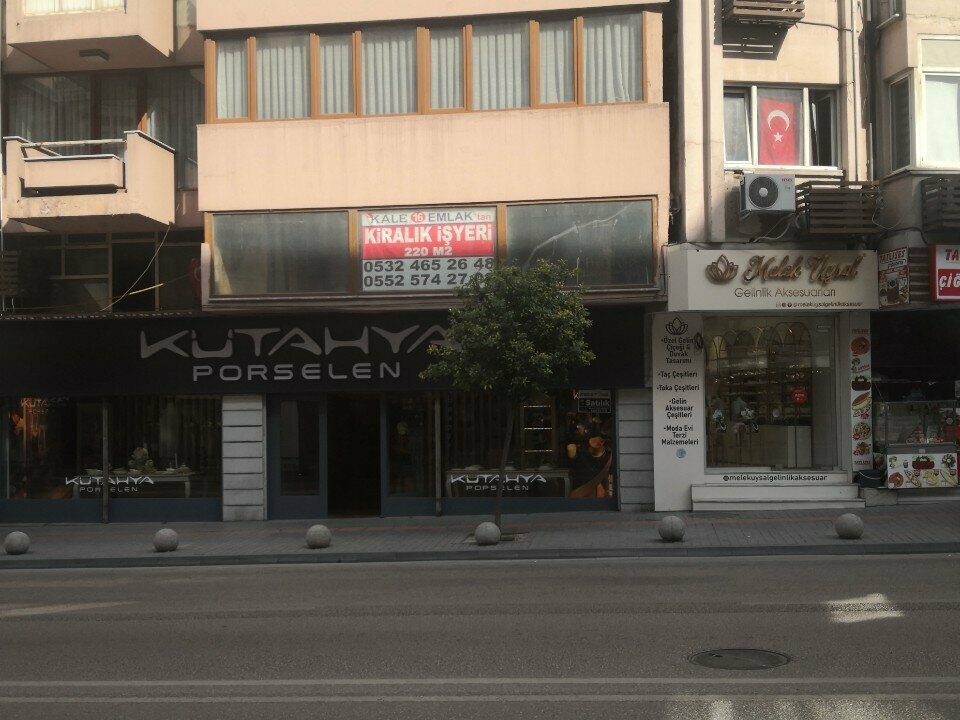 Züccaciye mağazaları Kütahya Porselen, Bursa, foto