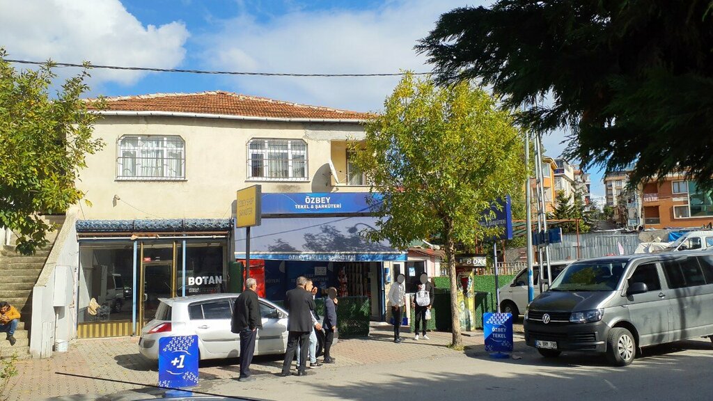 Alkollü içecekler Özbey Tekel Şarküteri, İstanbul, foto