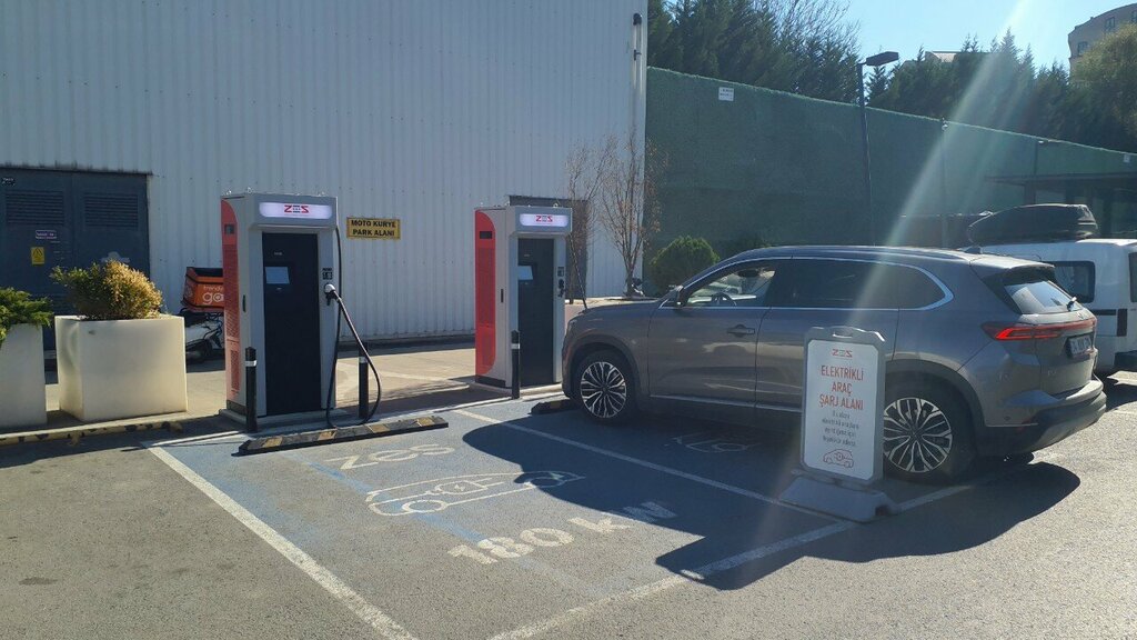 Elektrikli oto şarj istasyonları Zes Elektrikli Şarj İstasyonu, İstanbul, foto
