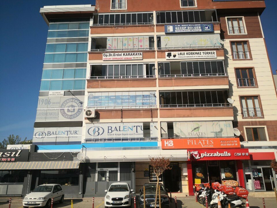 Özel ağız ve diş sağlığı klinikleri ve muayenehaneleri Ertuğrul Özyürek Diş Kliniği, Bursa, foto
