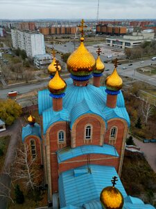Ortodoks kiliseleri Iversk-Seraphim Church, Yekibastuz (Ekibastuz), foto