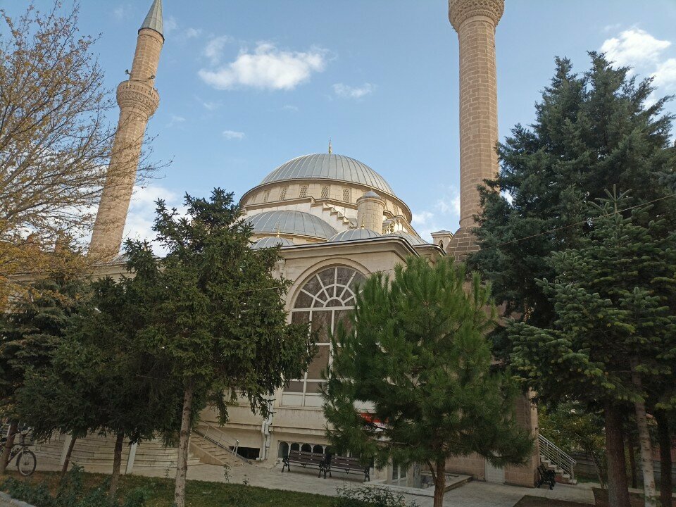 Cami Alavardı Ak Sarnıç Cami, Konya, foto