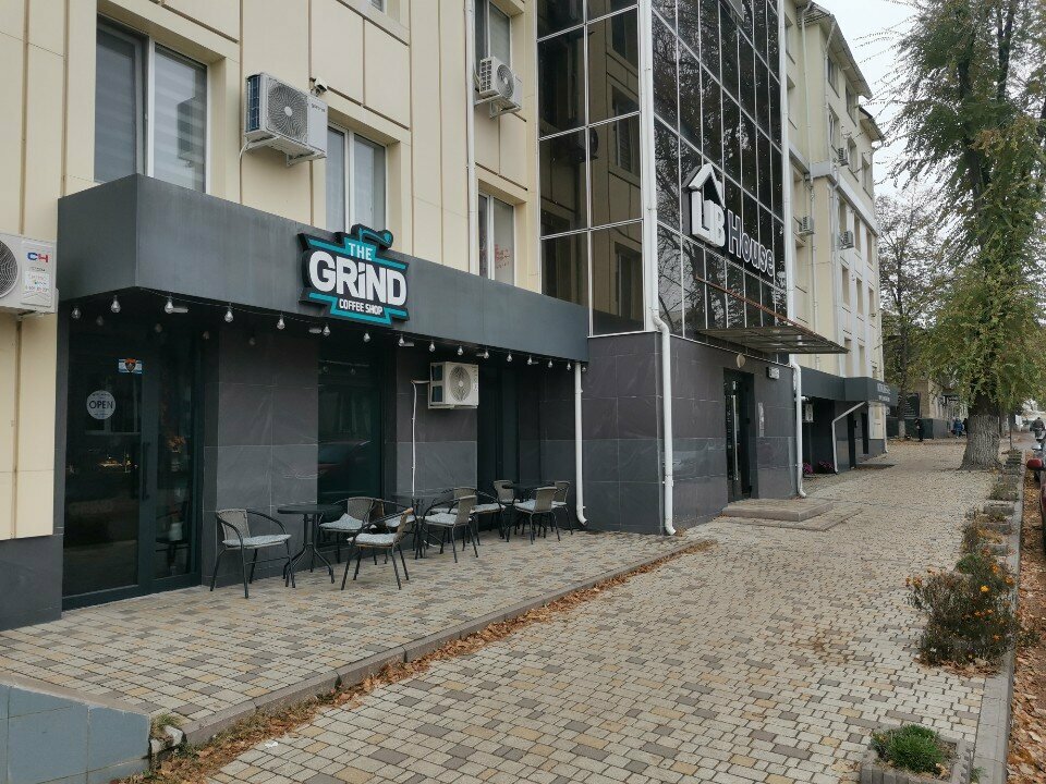 Kahve dükkanları The Grind Coffee Shop, Beltsi, foto