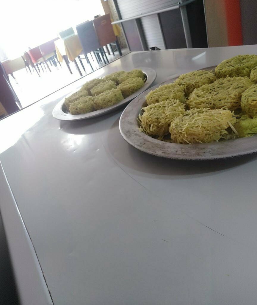 Kafe Cömert Künefe, Hakkari, foto