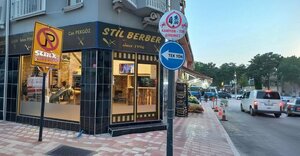 Stil Berber (Amasya, Suluova, Atatürk Bul., 308), berberler  Suluova'dan