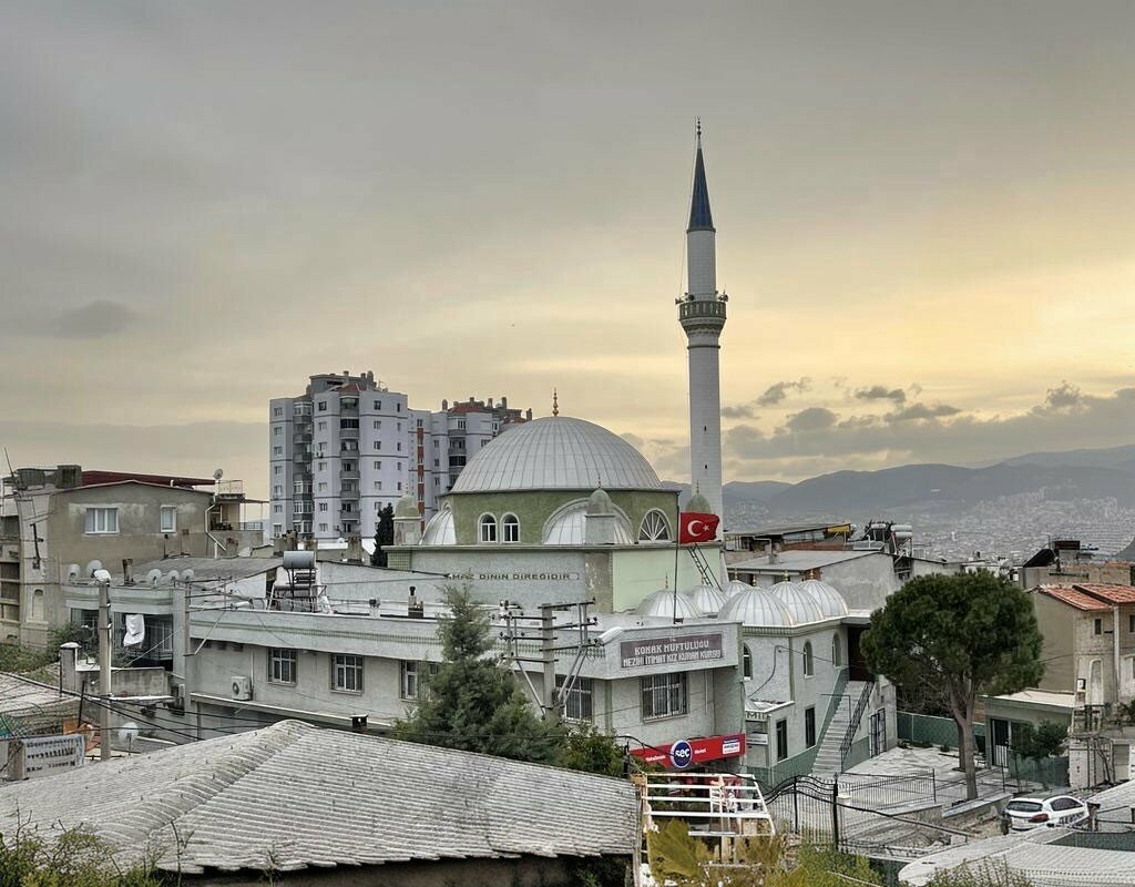 Cami Gürçeşme Çimenli Cami, İzmir, foto