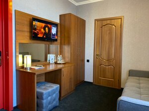 Serov (улица Серова No:14, Симферополь), otel  Simferopol'dan (Akmescit'ten)