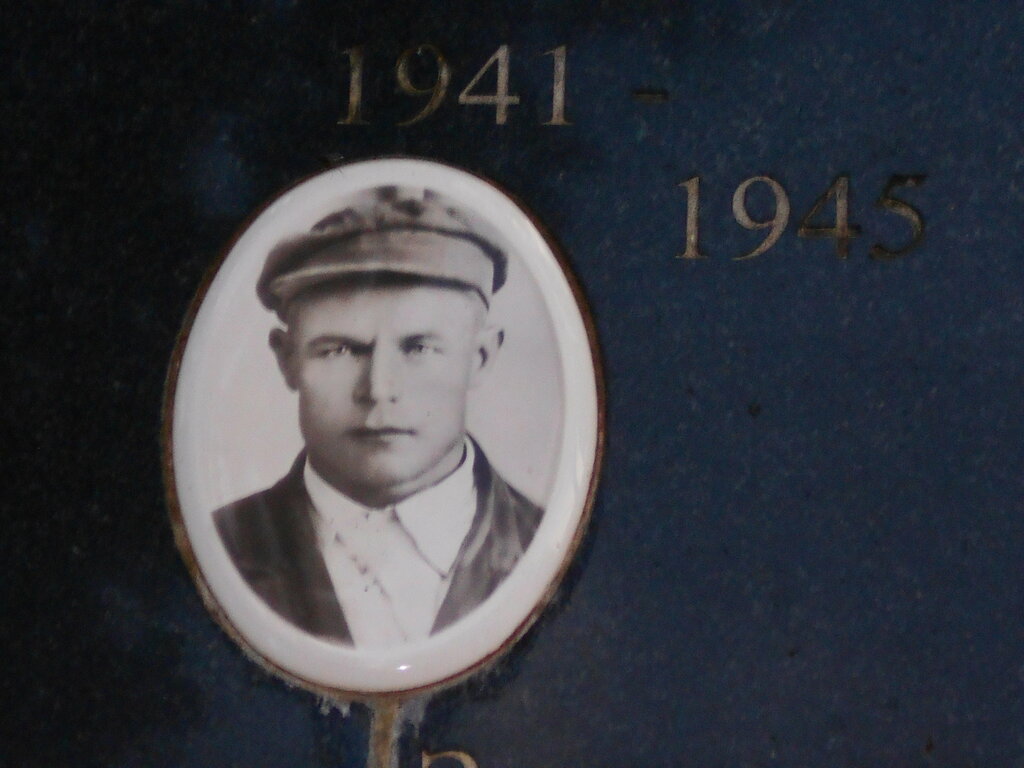 Anıt, heykel Защитник Ленинграда Митрофан Григорьевич Брагоренко, Saint‑Petersburg ve Leningradskaya oblastı, foto