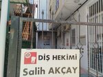 Diş Hekimi Salih Akçay (Bursa, Osmangazi, Hürriyet Mah., 1. Namıkkemal Sok., 6), özel ağız ve diş sağlığı klinikleri ve muayenehaneleri  Bursa'dan